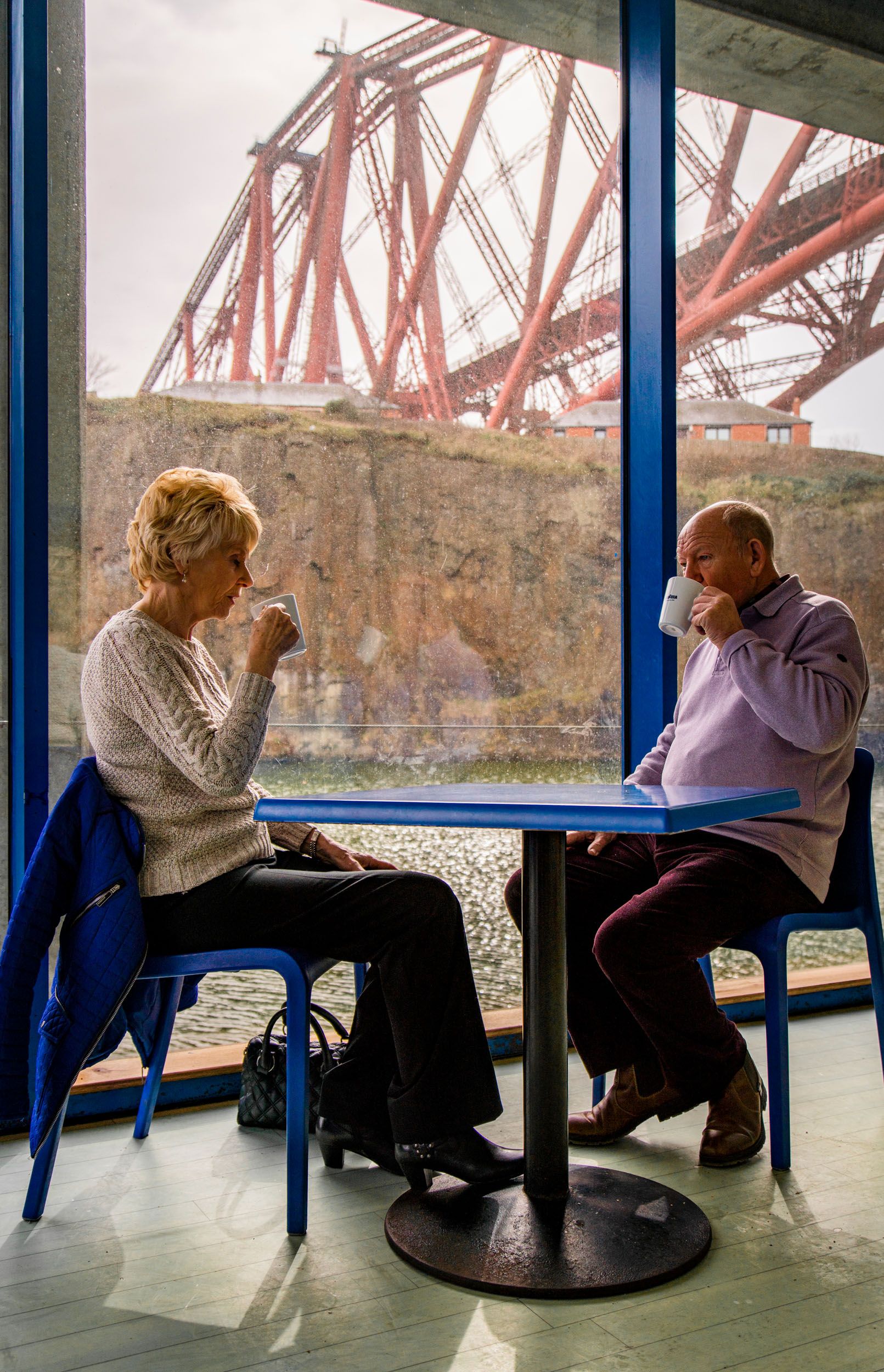 The Bridge Cafe | Visitor Info | Deep Sea World